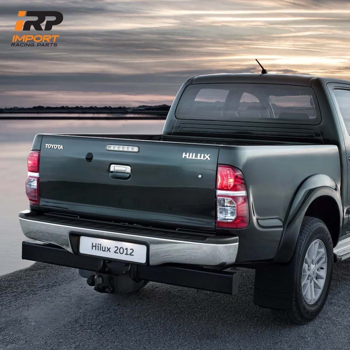 Emblema Toyota Hilux 19x3.3cm - IRP Racing Parts Shop